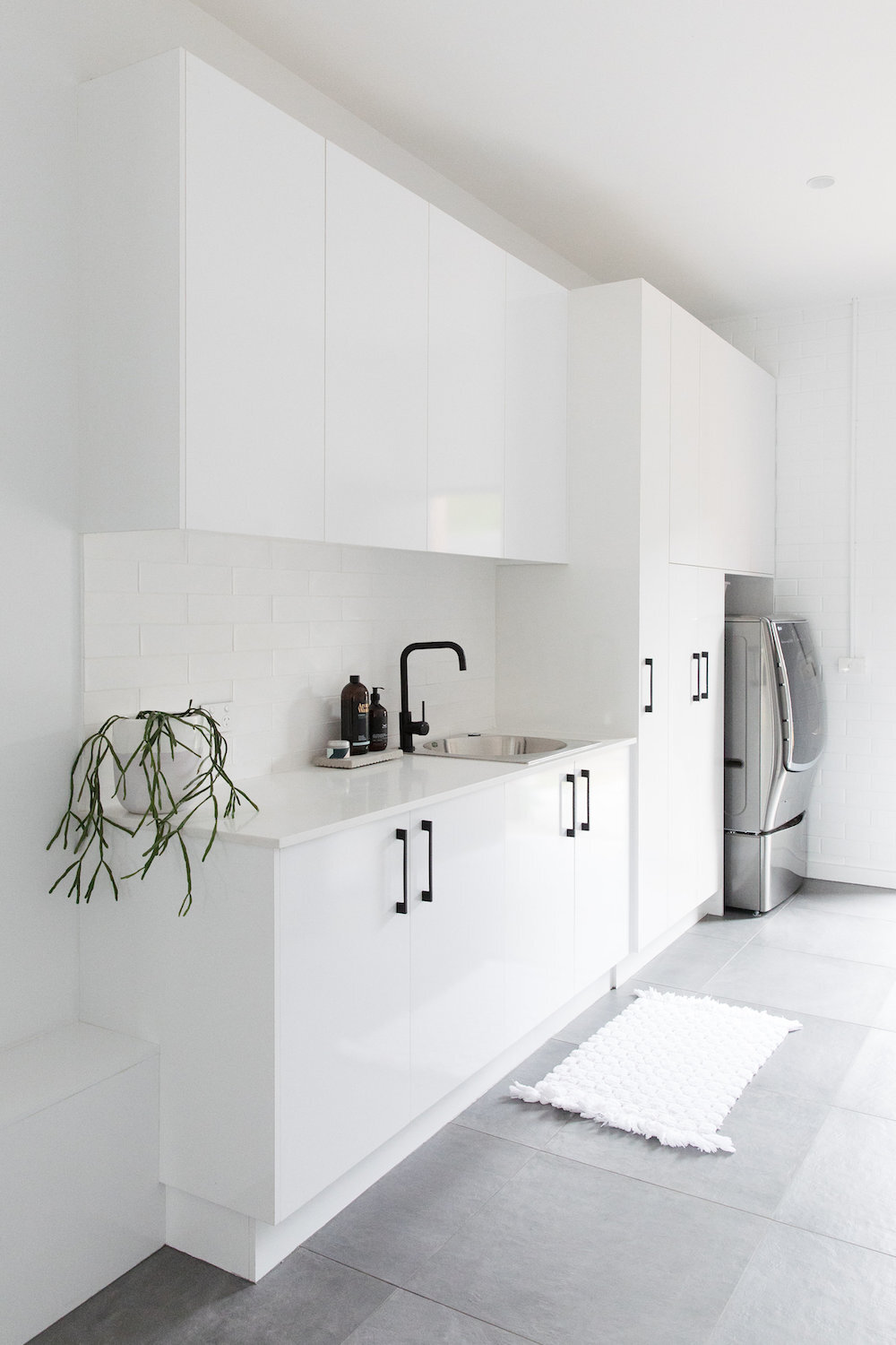 Best Laundry Benchtops Brisbane & Sunshine Coast - AMS